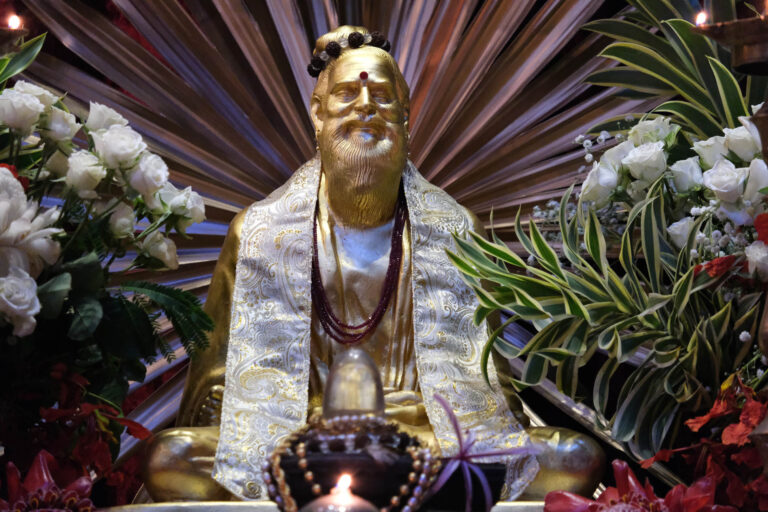 How to Meditate - Kauai's Hindu Monastery