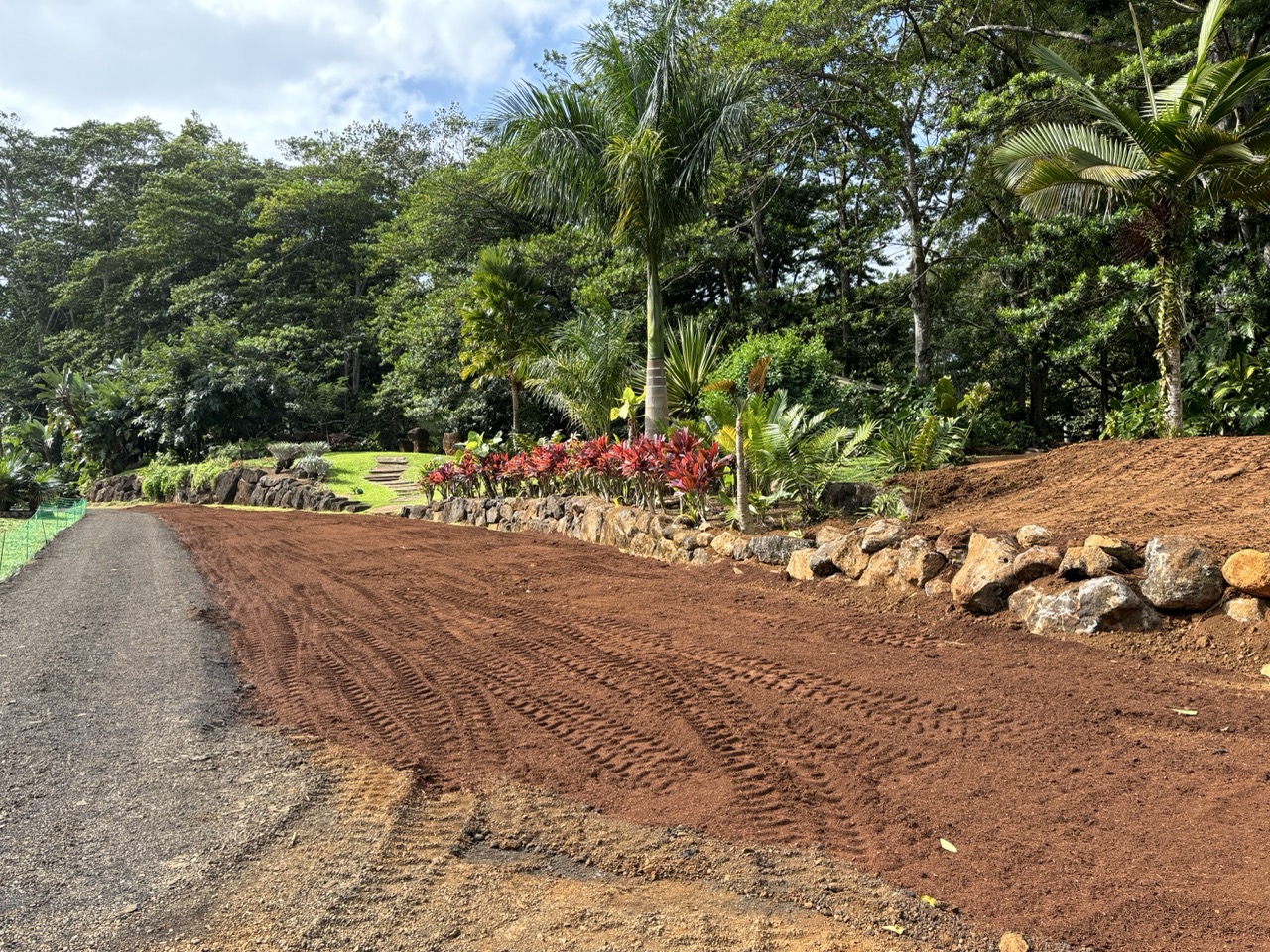 Iraivan Perimeter Earthwork - Kauai's Hindu Monastery