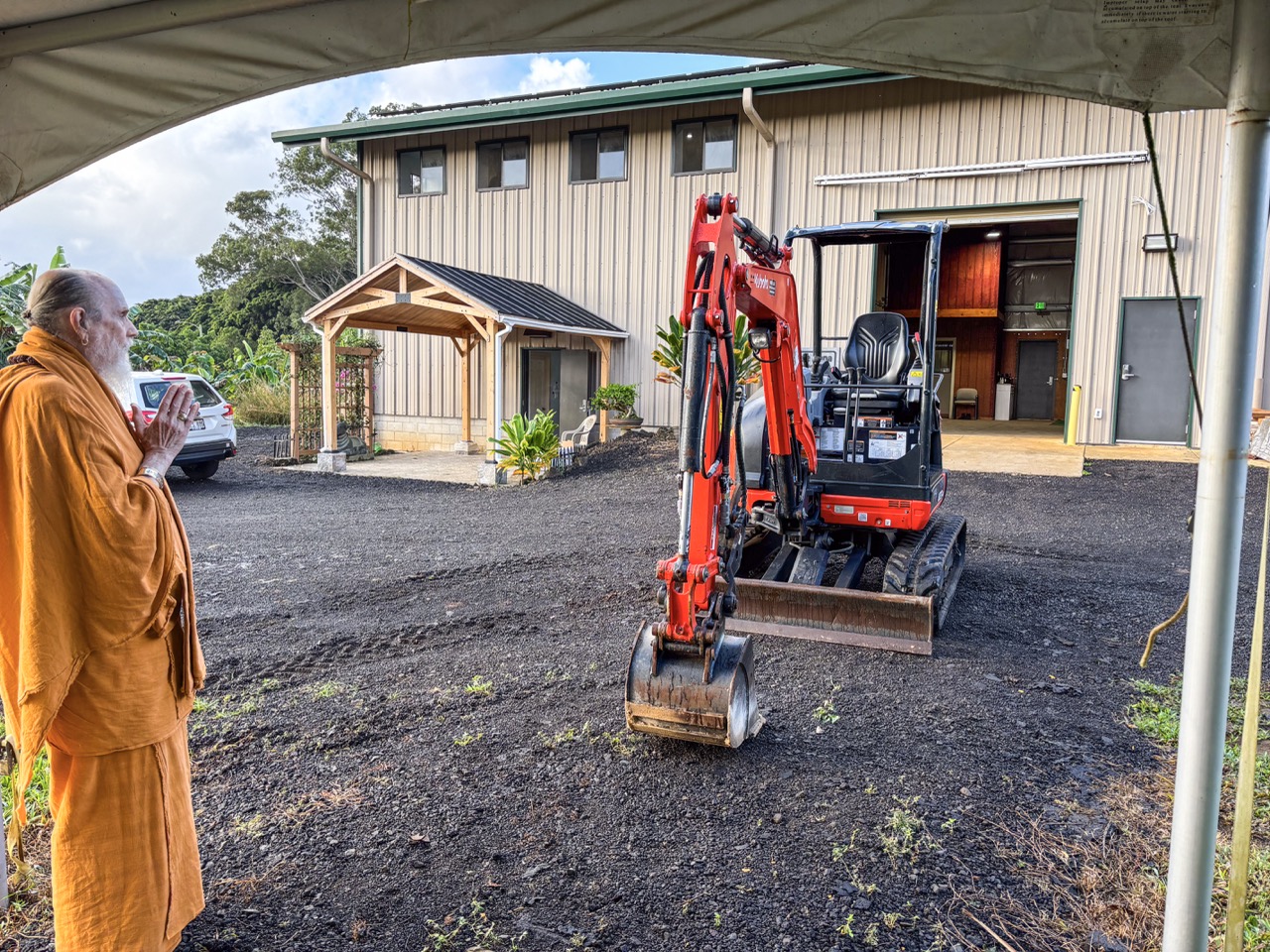 A Blessing for Our Kubota Trackhoe - Kauai's Hindu Monastery