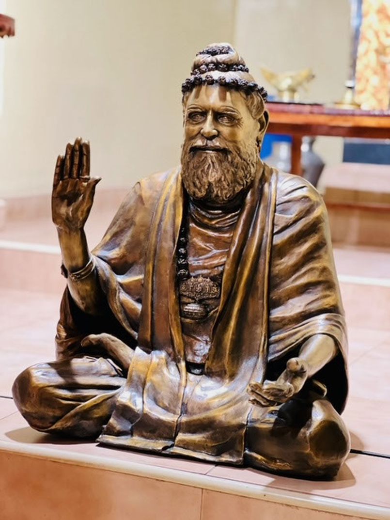 Gurudeva Murti Arrives in Mauritius - Kauai's Hindu Monastery