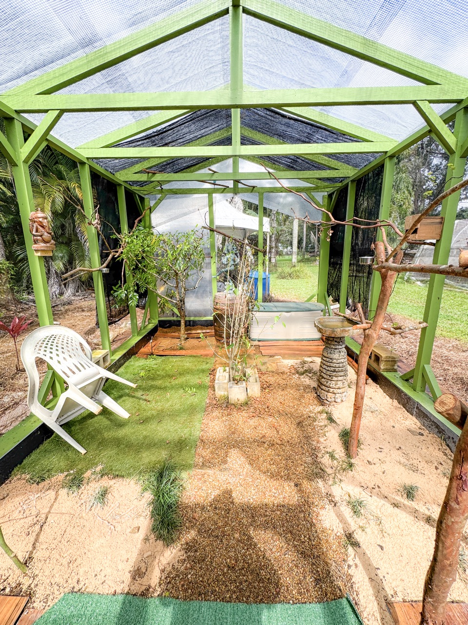 A New Aviary for Nimu - Kauai's Hindu Monastery