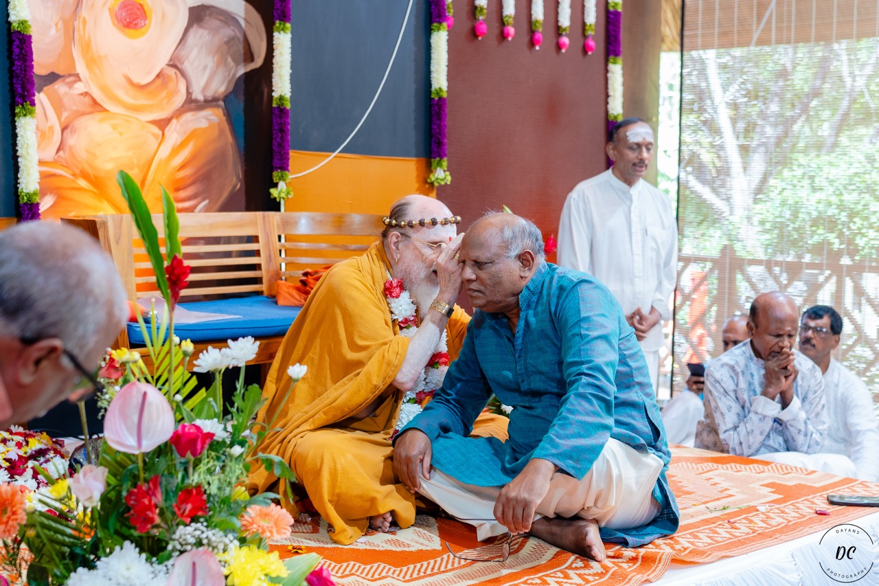 More of Satguru's Activity in Mauritius - Kauai's Hindu Monastery